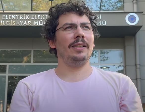 ChangeCapsInRS: A New AI Tool For Determining Environmental Changes